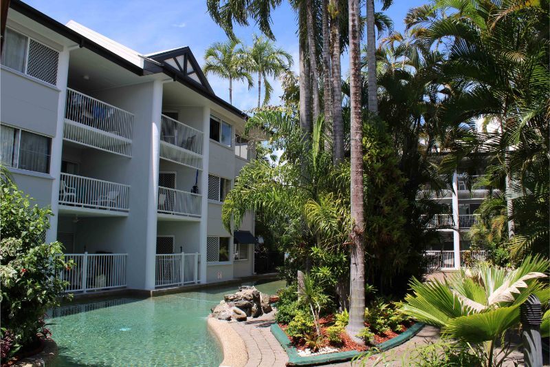 Regency Palms Resort